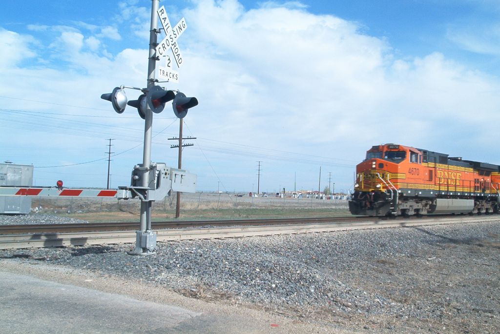 BNSF 4670